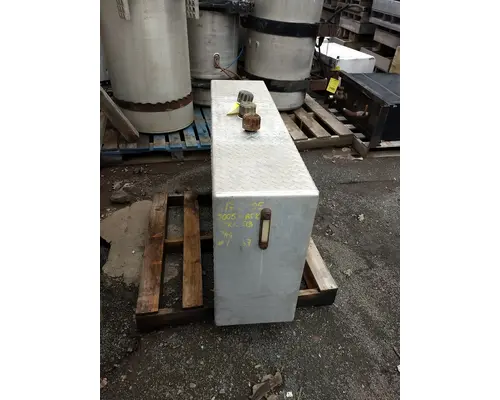 MACK CXN613 Wet Kit Tank in Enfield, CT #11037