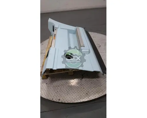 MACK CXU613 8916 chassis fairings OEM# 82734662 in Advance, NC $996.97 ...