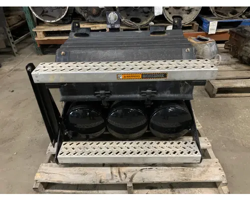 MACK CXU613 Battery Box in OWENSBORO, KY $650.00 #132657