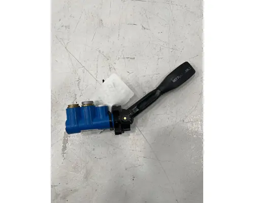 MACK CXU613 Brake Air Valve OEM# 5015466 in Dorr, MI #361-10760