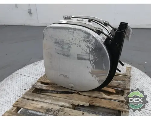 MACK GRANITE 2341 fuel tank OEM# 21172480 in Advance, NC #720639