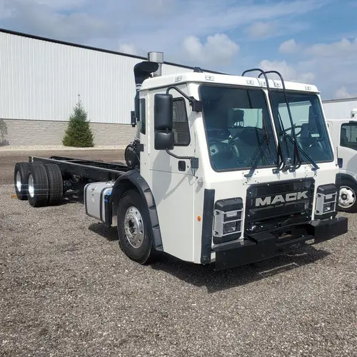 MACK LR64 Heavy Trucks OEM# 72466 in Dorr, MI #901-10845