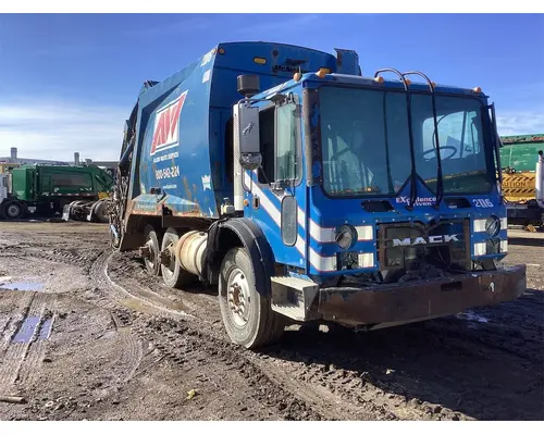 MACK MRU613 Parts Vehicles in DES MOINES, IA #AM006351