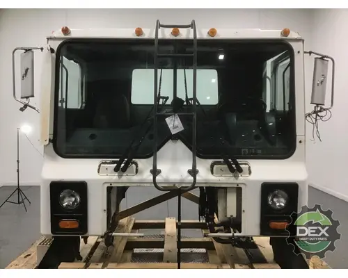 MACK MR 8102 cab, complete OEM# 1QS51089P6 in Advance, NC #320740