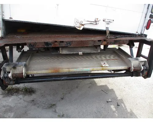 MAXON GPT SERIES LIFT GATE ASSEMBLY in Tampa, FL #2158055