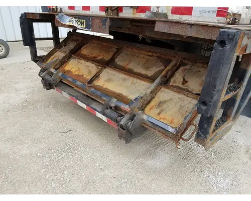 MAXON TE-25 SERIES LIFT GATE ASSEMBLY in Watseka, IL $1,250.00 #2095086