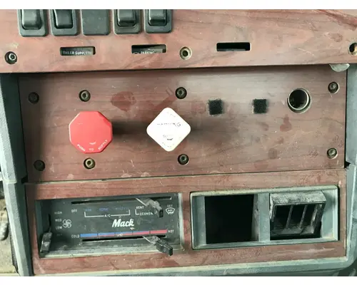Mack CH Dash Panel in Council Bluffs, IA $302.00 #24946363