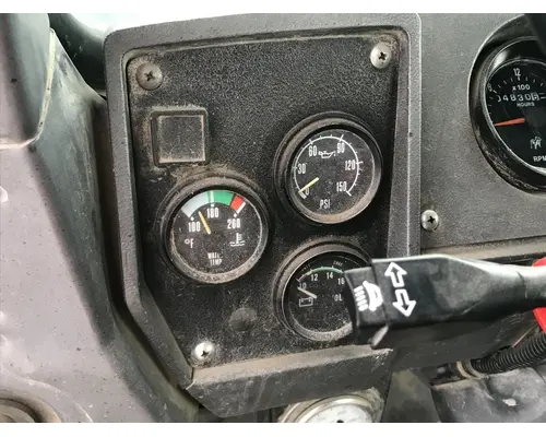 Mack RD600 Dash Panel in Council Bluffs, IA $150.00 #24986610