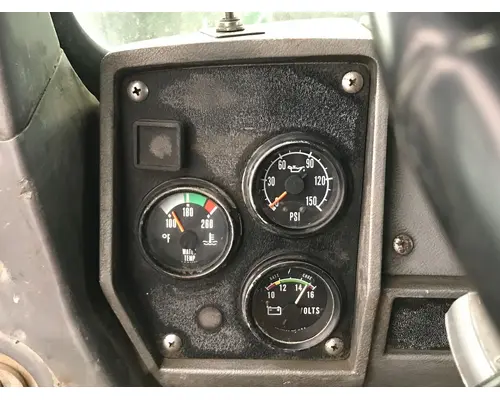 Mack RD600 Dash Panel in Council Bluffs, IA $182.00 #25183577