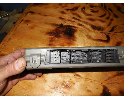 PACCAR 386 Electronic Chassis Control Modules OEM# Q21-1055-1-100-CECU ...