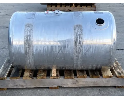 PACCAR Fuel Tank OEM# 1104817033T088UP in Dorr, MI $600.00 #609-17997