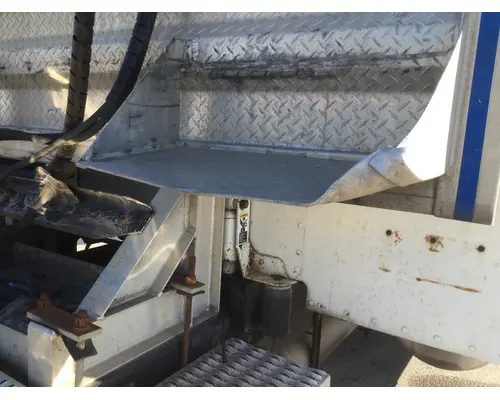 PETERBILT 378 HEADACHE RACK in Toledo, OH #2057326