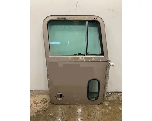 PETERBILT 379 Door in Dorr, MI $425.00 #606-13103