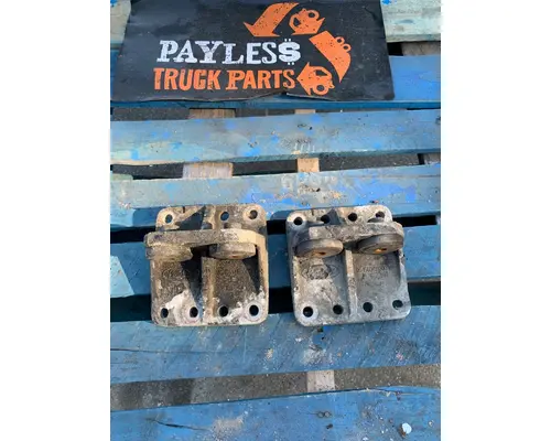 PETERBILT 379 Engine Mounts OEM# 05-15034M000 in Abbotsford, BRITISH ...