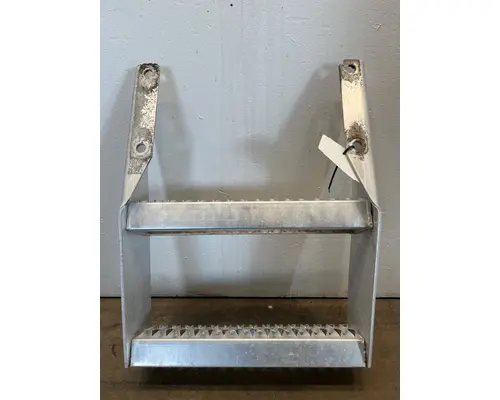 PETERBILT 379 Frame Step in Dorr, MI #722-10256