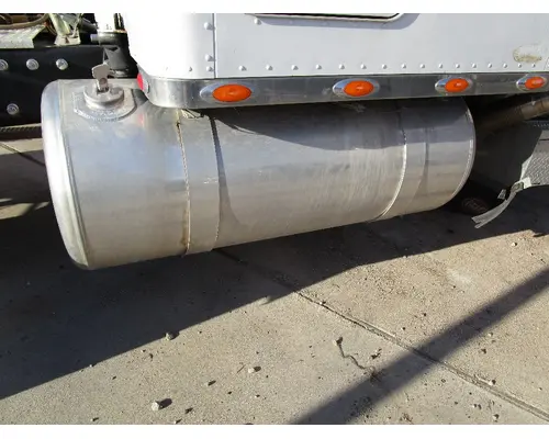 PETERBILT 379 Fuel Tank in CRANDALL, TX #46386