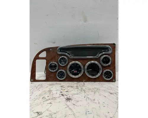 PETERBILT 379 Instrument Cluster in Dorr, MI #714-10851