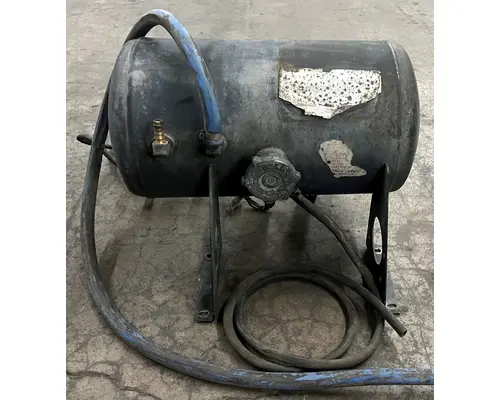 PETERBILT 379 Radiator Overflow Bottle OEM# F86-6007 in SPOKANE, WA #5226