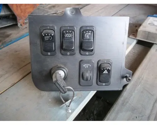 PETERBILT 386 IGNITION SWITCH in Stockton, CA #2108338
