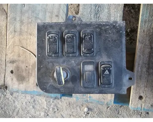 PETERBILT 386 IGNITION SWITCH in Stockton, CA #2108436