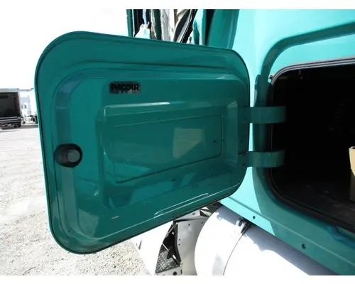 PETERBILT 387 DOOR, COMPARTMENT in Tampa, FL #2230175