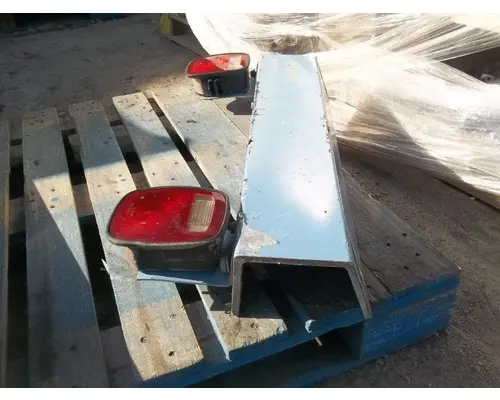 PETERBILT 388 CROSSMEMBER in Stockton, CA #2238204