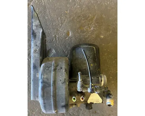 PETERBILT 389 Air Dryer OEM# K048166 in SPOKANE VALLEY, WA $200.00 #6242