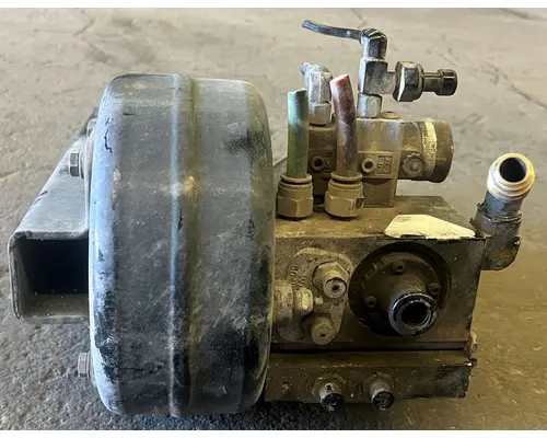 PETERBILT 389 Air Dryer OEM# K048166 in SPOKANE VALLEY, WA $200.00 #6242