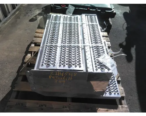 PETERBILT 389 TOOL BOX in Easton, MD $250.00 #2314548