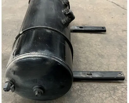 PETERBILT 579 Air Tank OEM# 08-02360 in Spokane Valley, WA $200.00 #5187