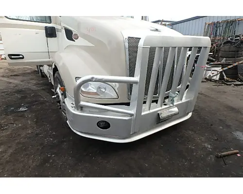 PETERBILT 579 Bumper Assembly, Front in DES MOINES, IA $1,500.00 #33493