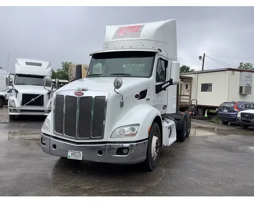 PETERBILT 579 Complete Vehicle in PORTER, TX #C-1736