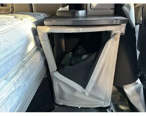 PETERBILT 579 Sleeper Cabinet, Drivers Side in KILGORE, TX #2246
