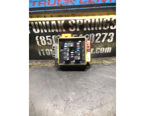 PETERBILT 587 POWER DISTRIBUTION MODULE in DEFUNIAK SPRINGS, FL #18962