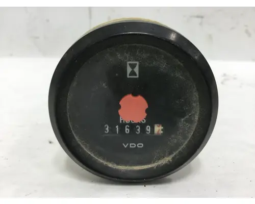 PETERBILT YT 30 Instrument Cluster OEM# 331810012001 in Sioux Falls, SD ...