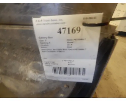 PETERBILT Battery Box OEM# 15-06770 in Holland, MI #47169