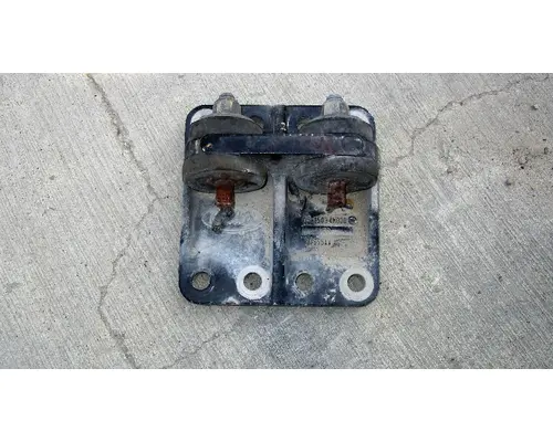 PETERBILT Engine Mounts OEM# 05-15034 in CRANDALL, TX $125.00 #43073