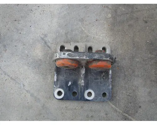 PETERBILT Engine Mounts OEM# 05-15034 in CRANDALL, TX #55743