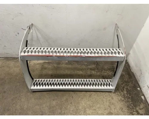 PETERBILT Step in Dorr, MI #723-10694