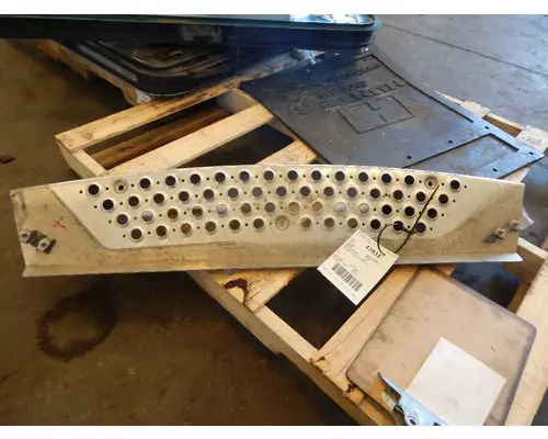PETERBILT Step OEM# A82-109-100 in Holland, MI #43831