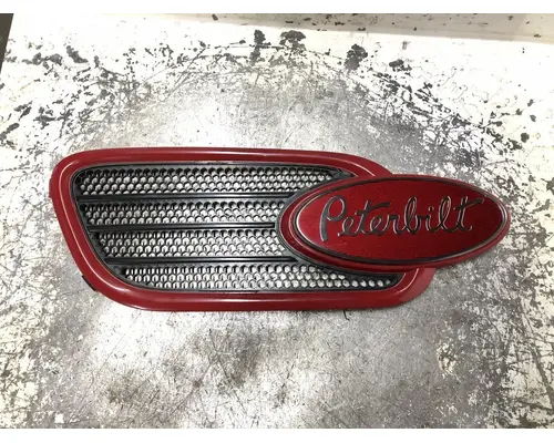 Peterbilt 335 Hood OEM# L46-6001R in Council Bluffs, IA #24870377