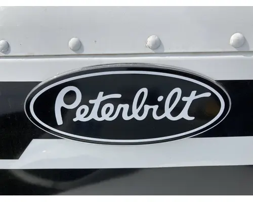 Peterbilt 379 Hood Emblem in Spencer, IA $150.00 #25474557