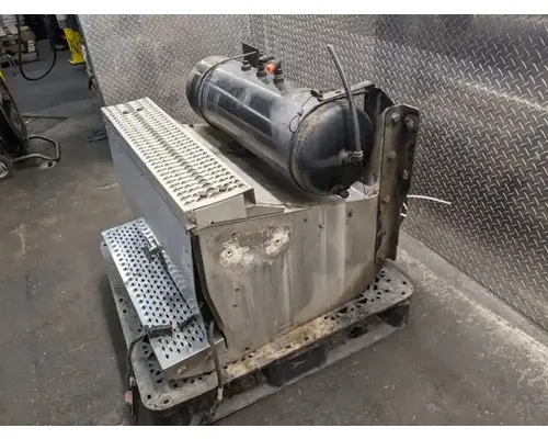 Peterbilt 386 Battery Box in Kankakee, Illinois $375.00 #240315-13