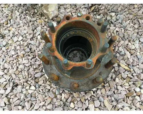 Peterbilt 386 Hub OEM# H1031 in Sioux Falls, SD #24625306