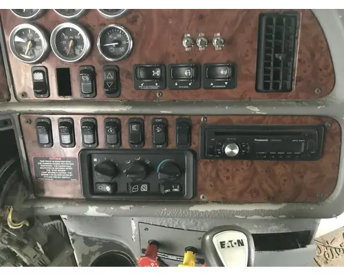 Peterbilt 387 Dash Panel in Winamac, IN $150.00 #24865377