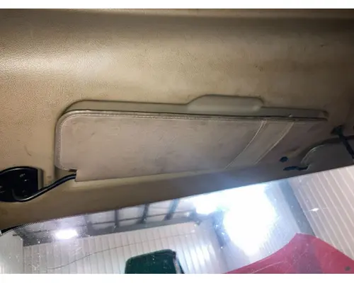 Peterbilt 387 Interior Sun Visor in Winamac, IN #25403253