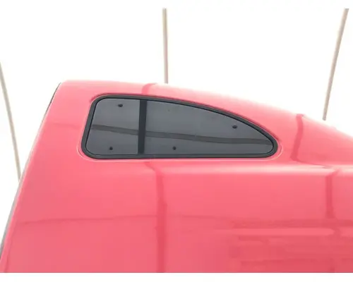 Peterbilt 387 Sleeper Window in Council Bluffs, IA #25323007