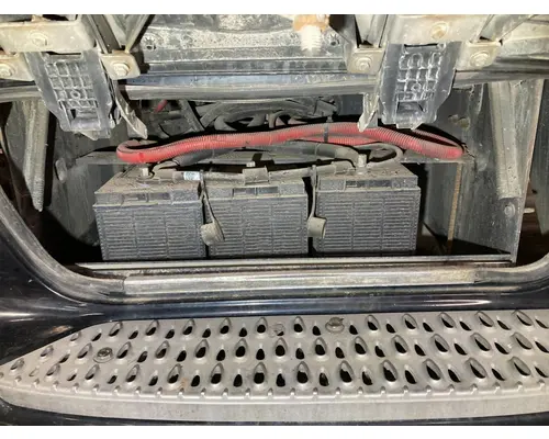 Peterbilt 579 Battery Box in Sioux Falls, SD $606.00 #25651441