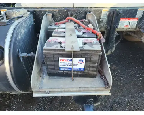 Peterbilt 579 Battery Box in Elkton, MD #P-67187