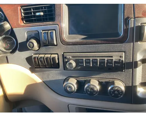 Peterbilt 579 Dash Panel in Des Moines, IA #25416265